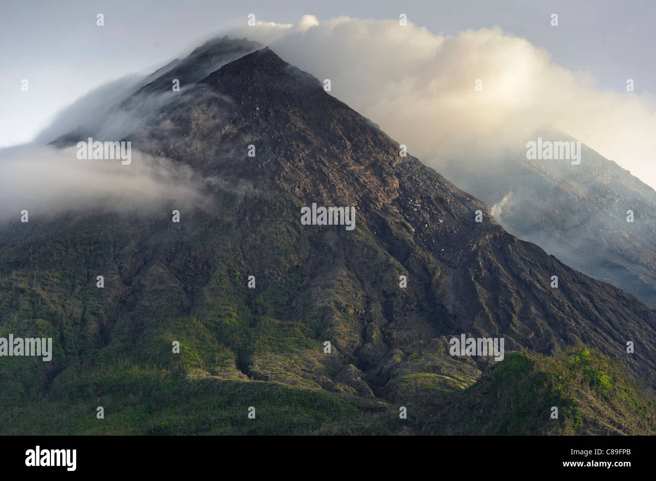 Gunung merapi yogyakarta hi-res stock photography and images - Alamy