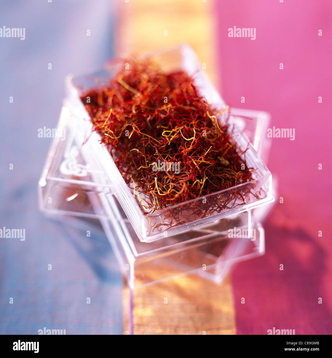 Saffron spice box hi-res stock photography and images - Alamy