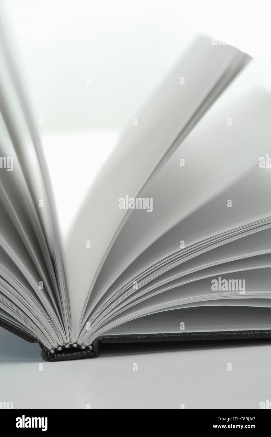 Plain pages hi-res stock photography and images - Alamy