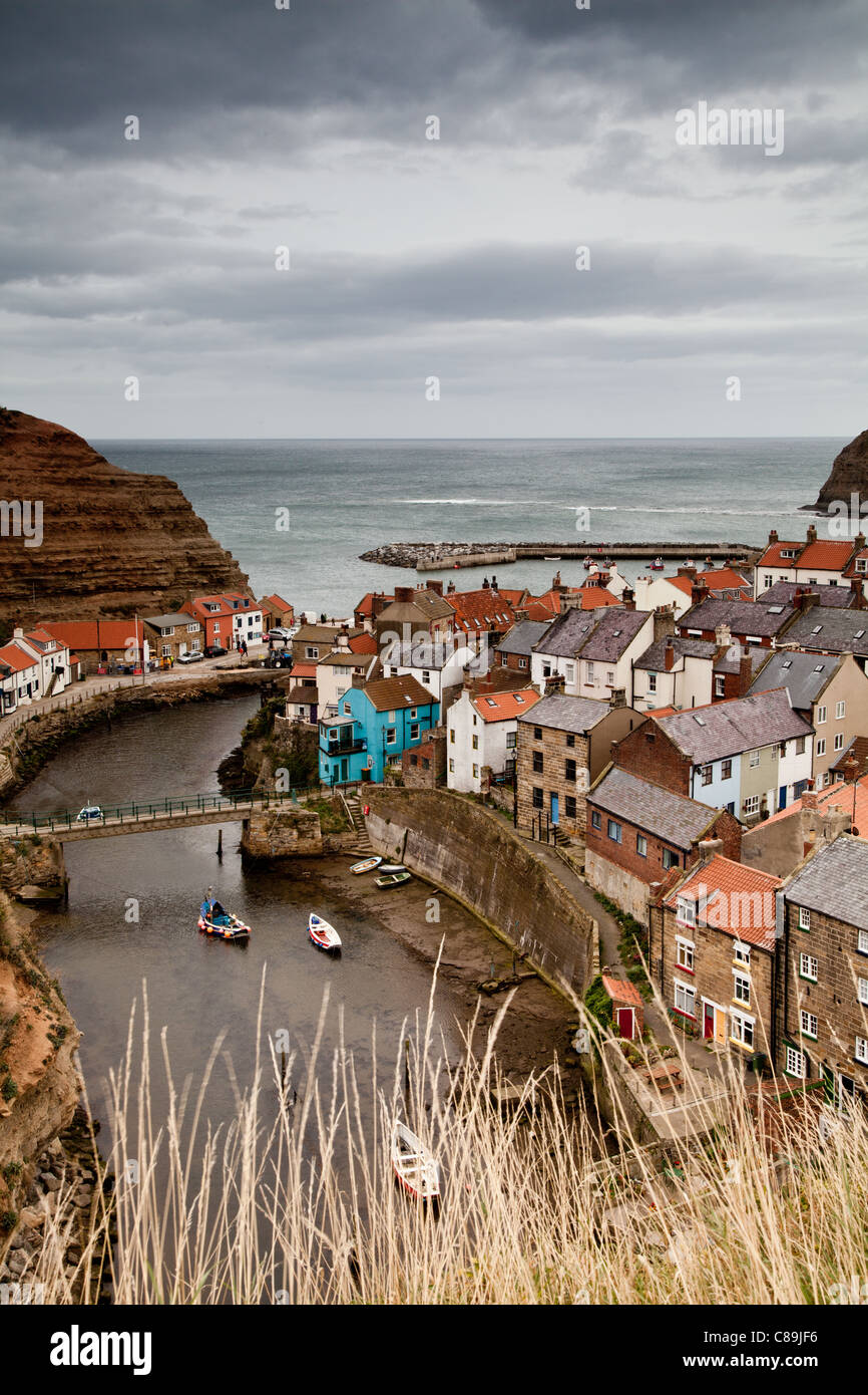 Staithes bridge hi-res stock photography and images - Alamy
