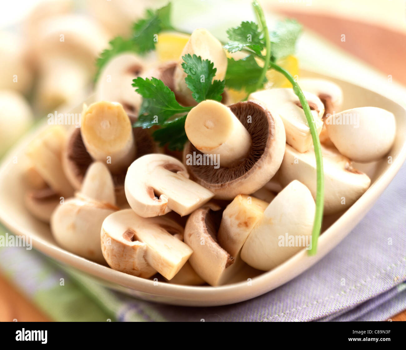 Sliced button mushrooms Stock Photo - Alamy