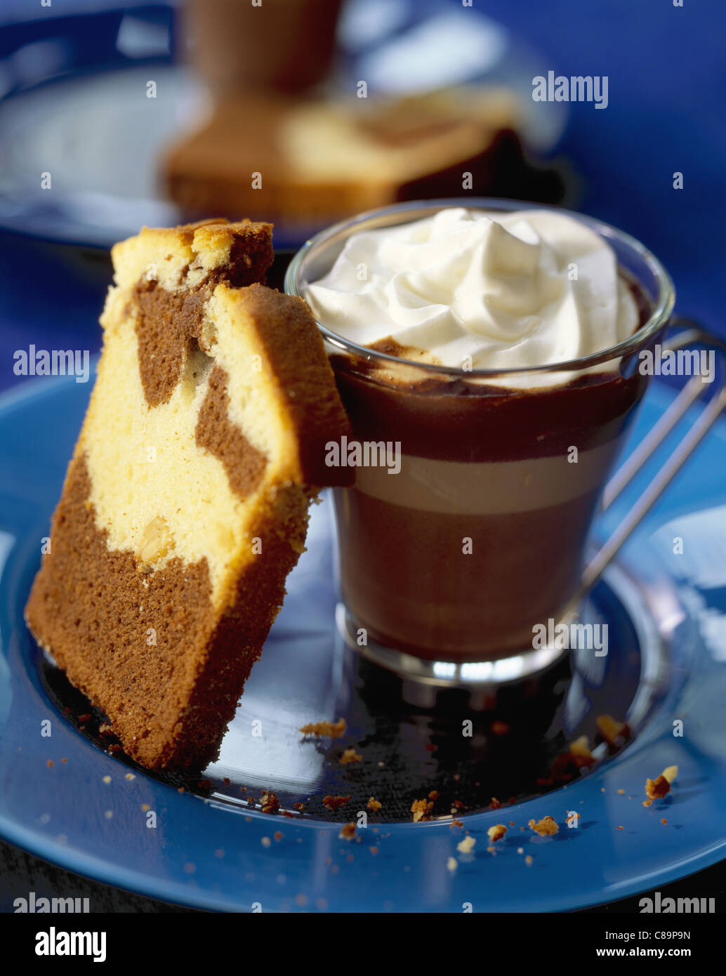 Cake viennese slice hi-res stock photography and images - Alamy