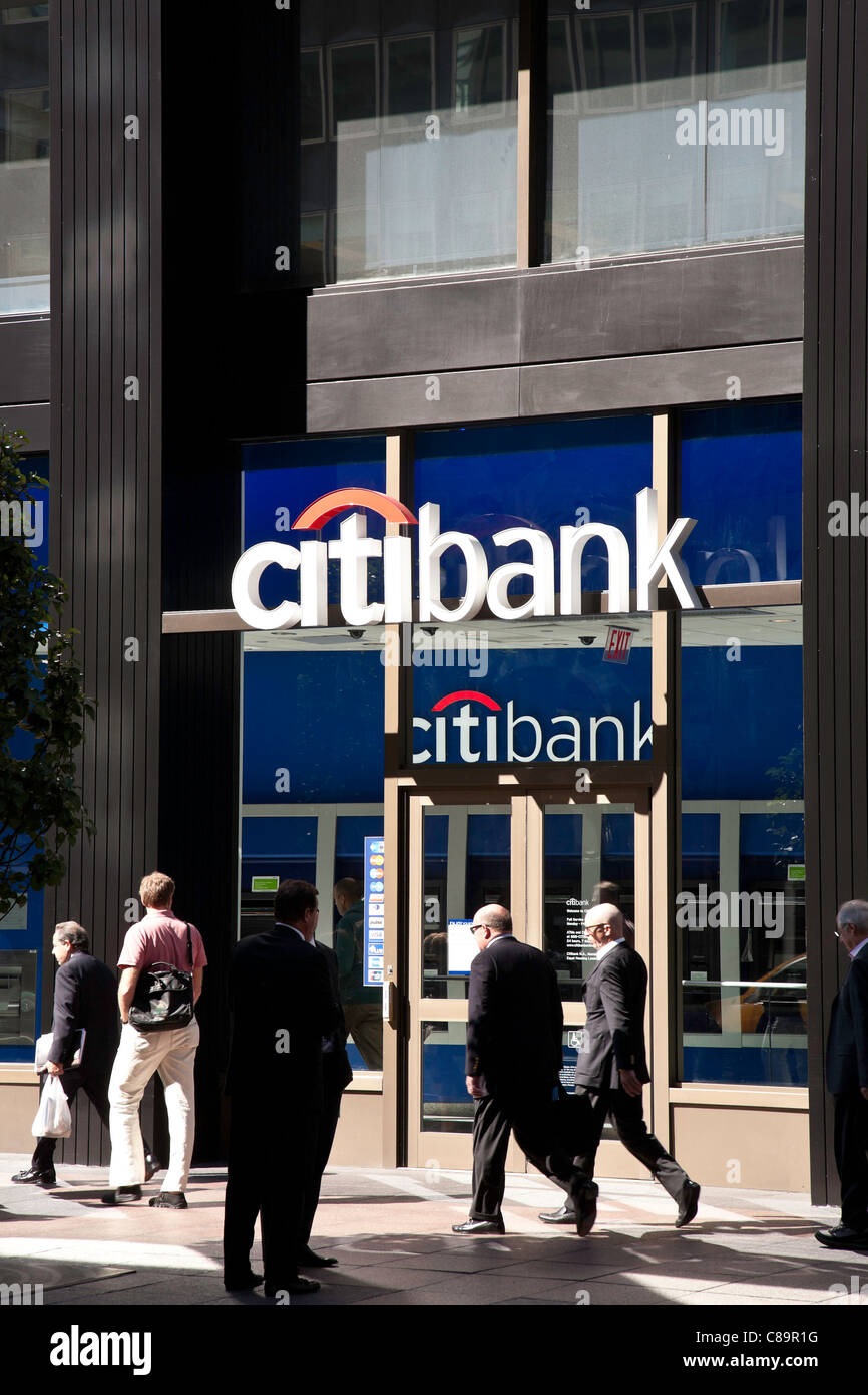 Citibank branch sign hi-res stock photography and images - Alamy