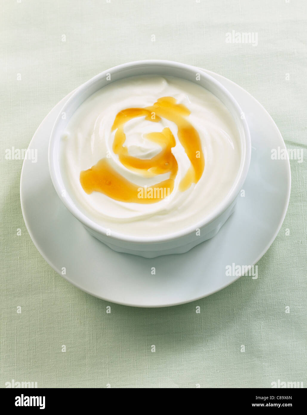 Fromage frais and honey Stock Photo - Alamy
