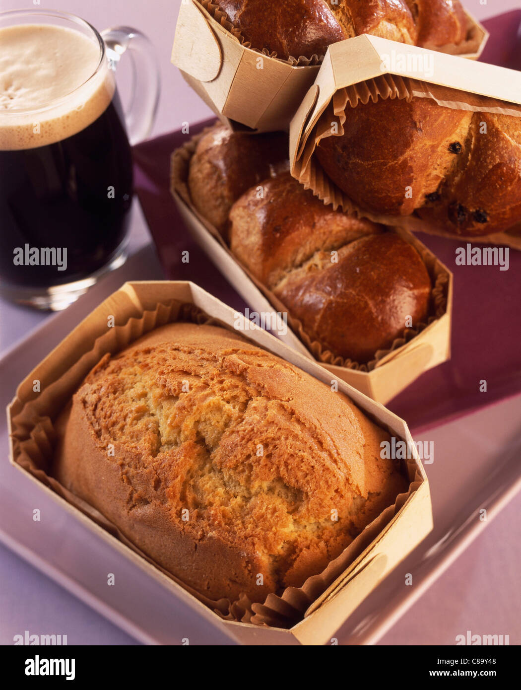 Ale and cake hi-res stock photography and images - Alamy