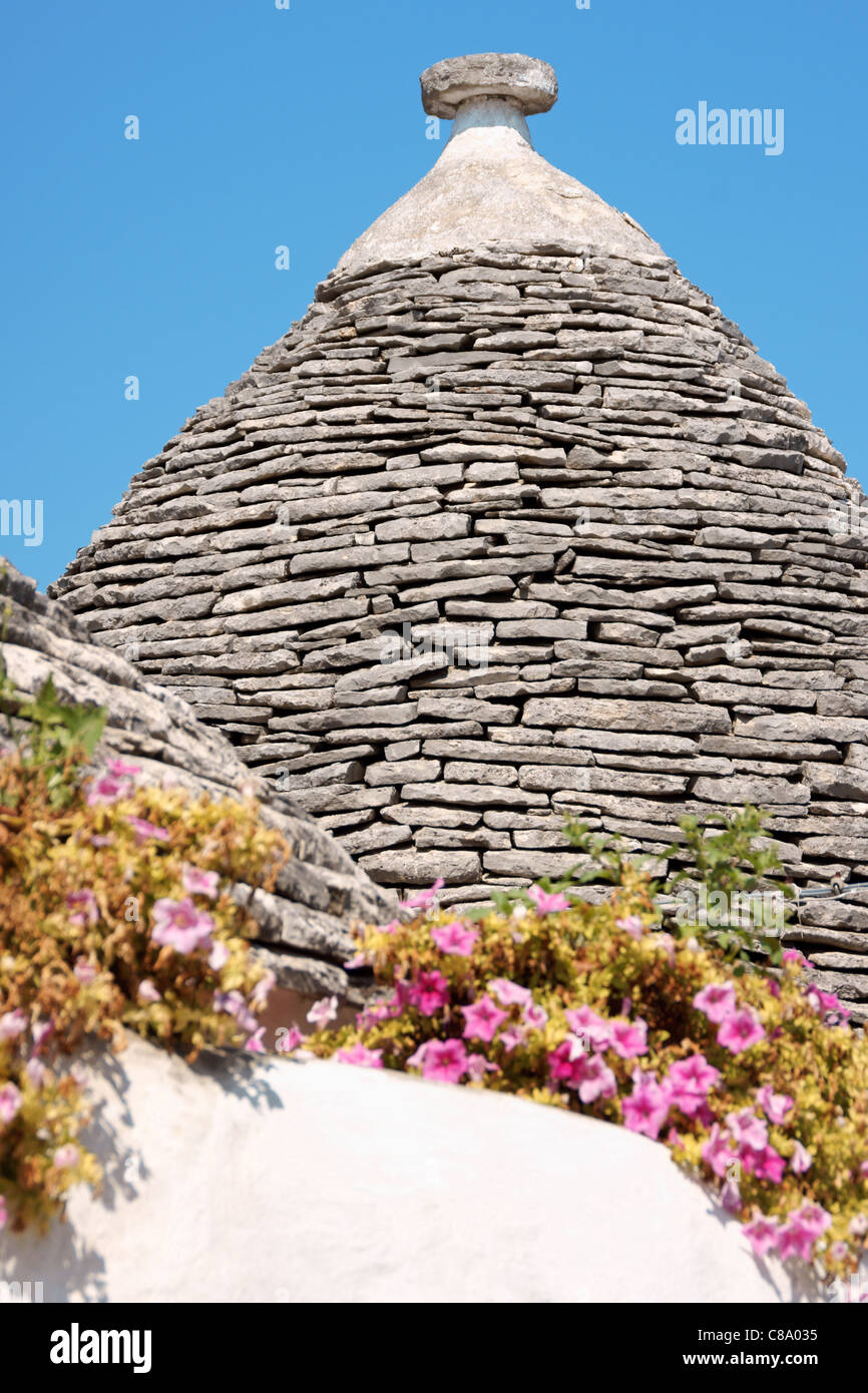 Trulli house hi-res stock photography and images - Alamy