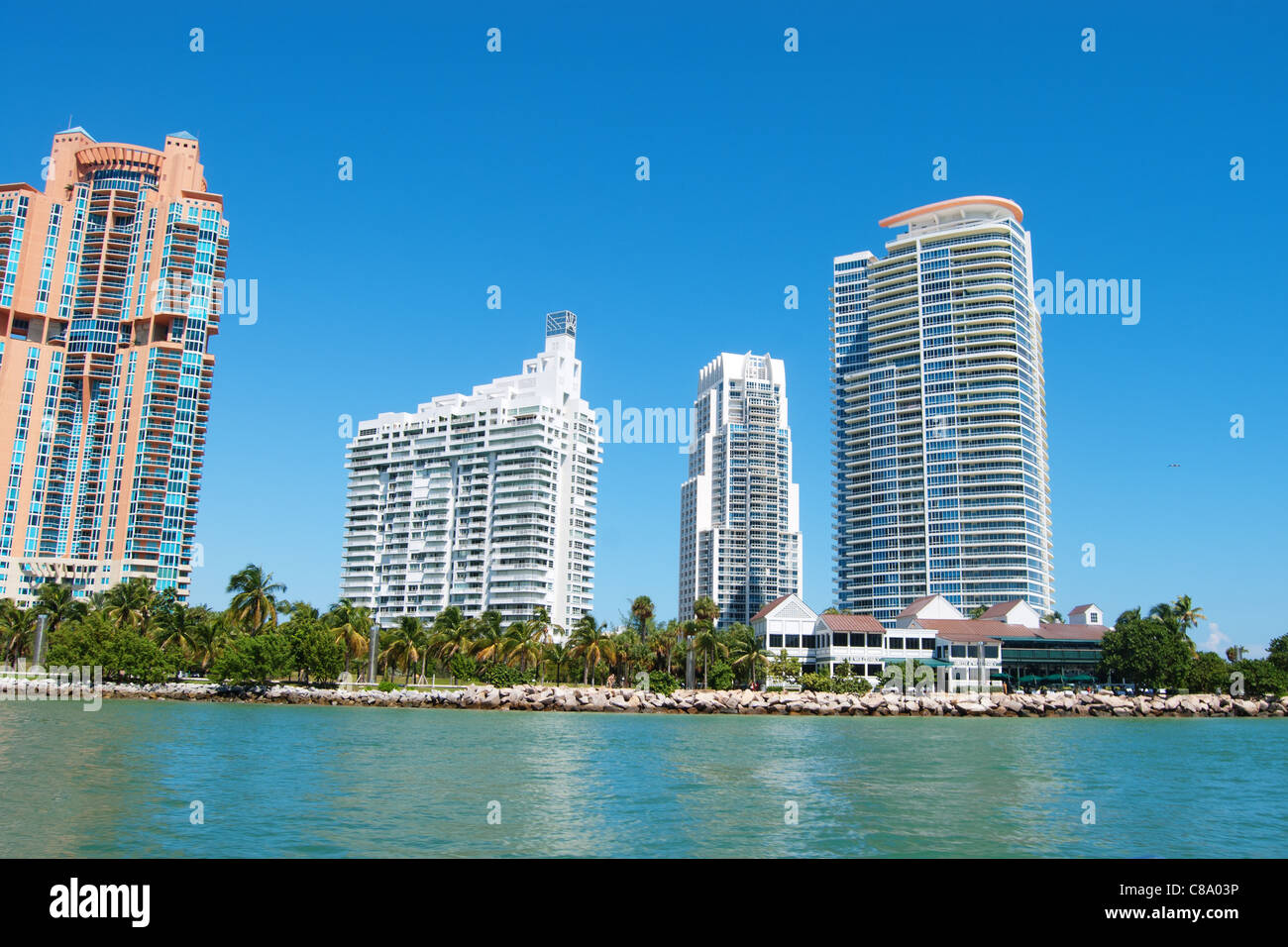 Pointe beach hi-res stock photography and images - Alamy