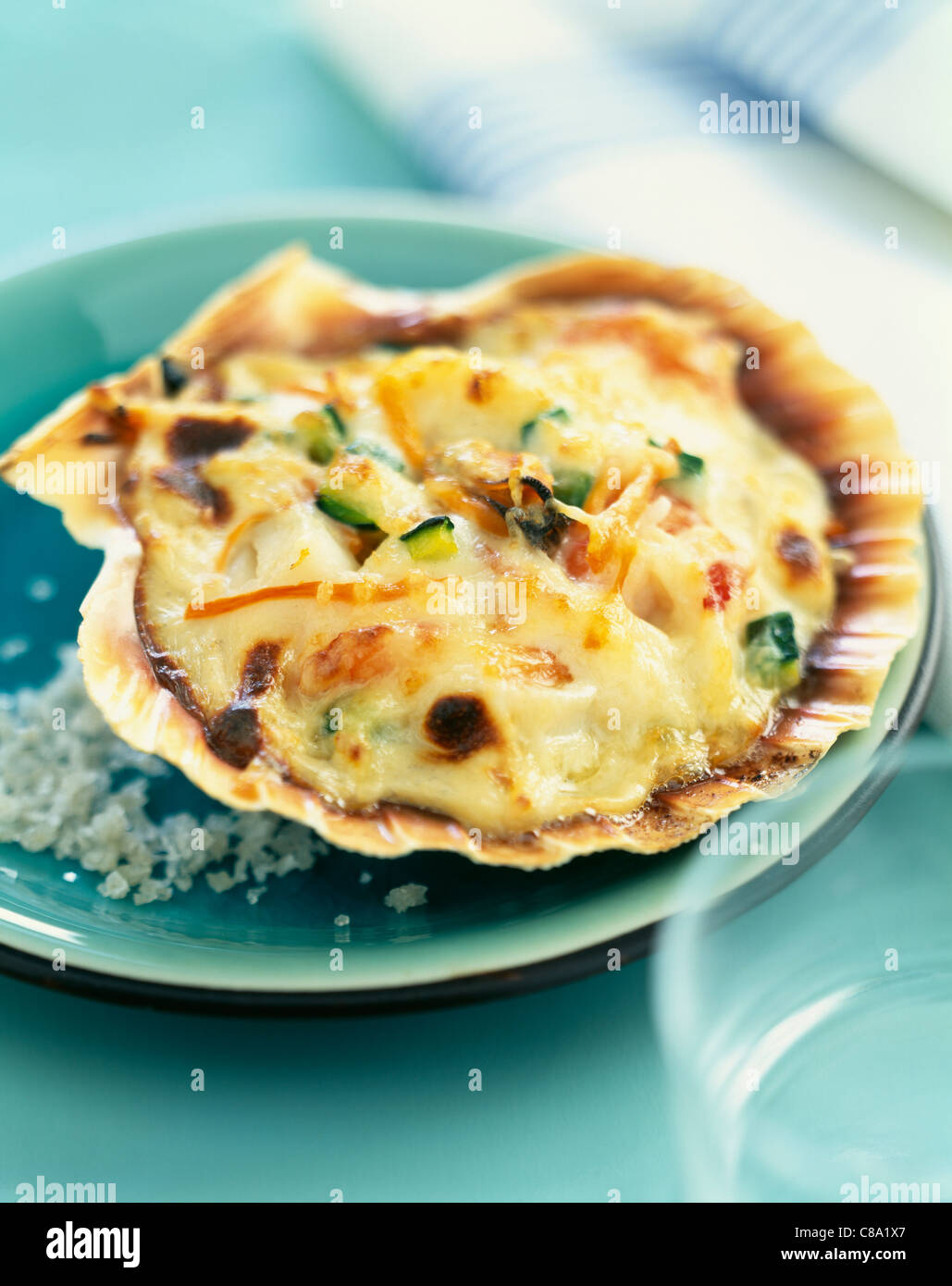 Scallop gratin hi-res stock photography and images - Alamy