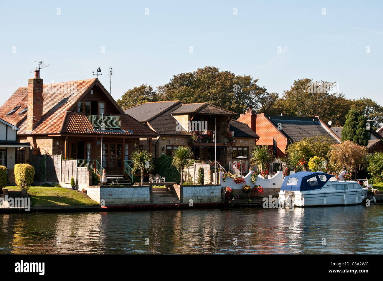 Laleham hi-res stock photography and images - Alamy