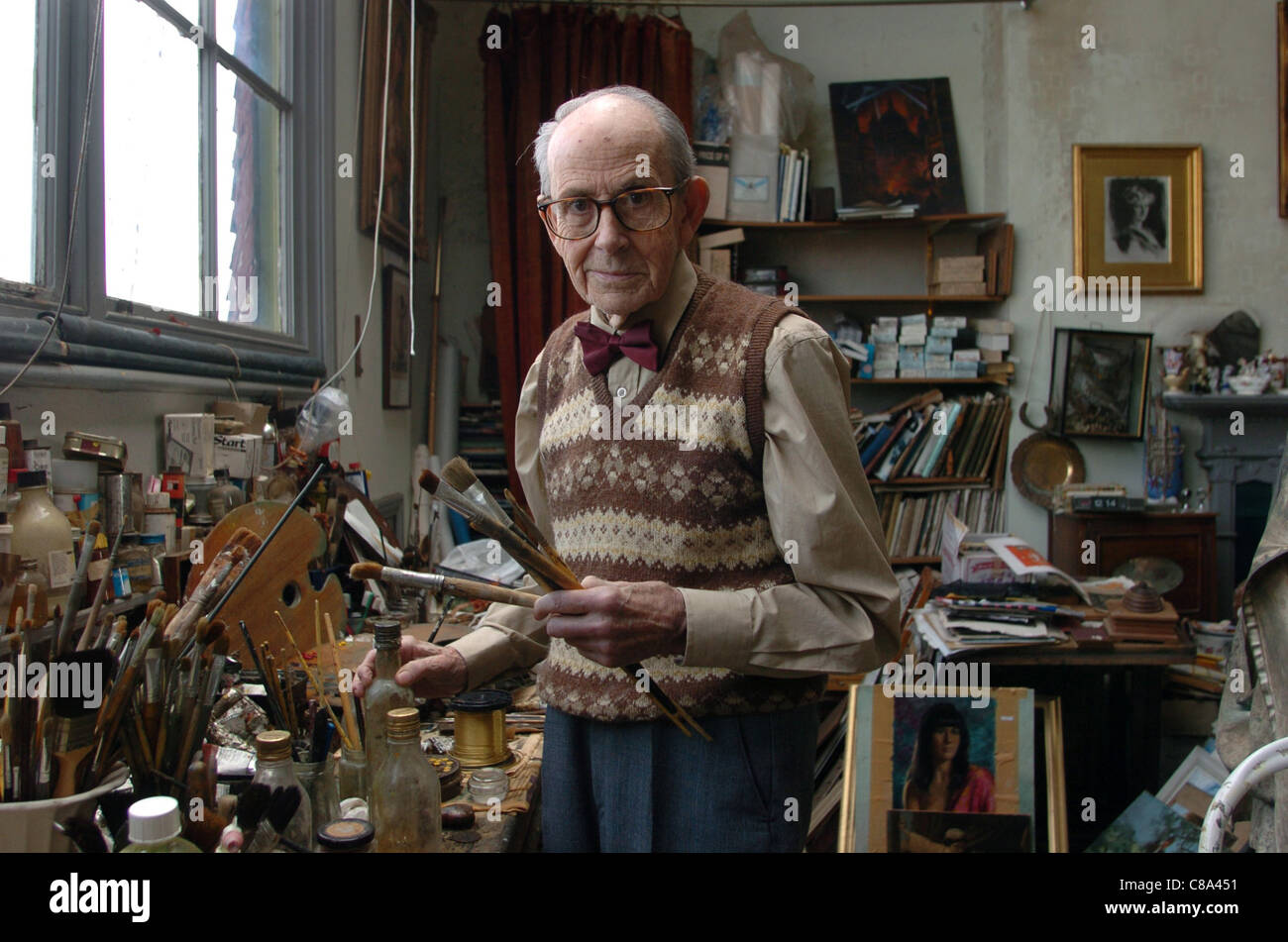 Floral artist and portrait painter Albert Williams in his studio above ...