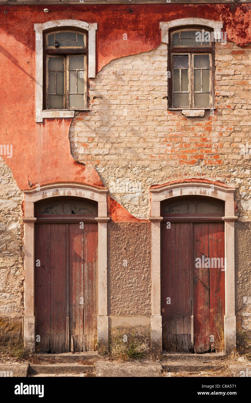 Ghetto front door hi-res stock photography and images - Alamy