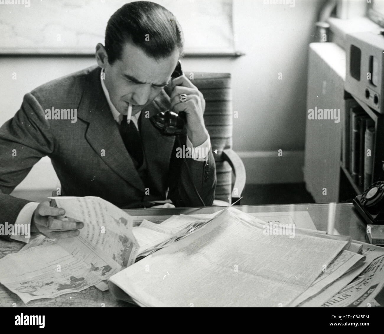 EDWARD R. MURROW (1908-1965) American journalist broadcasting to CBS ...