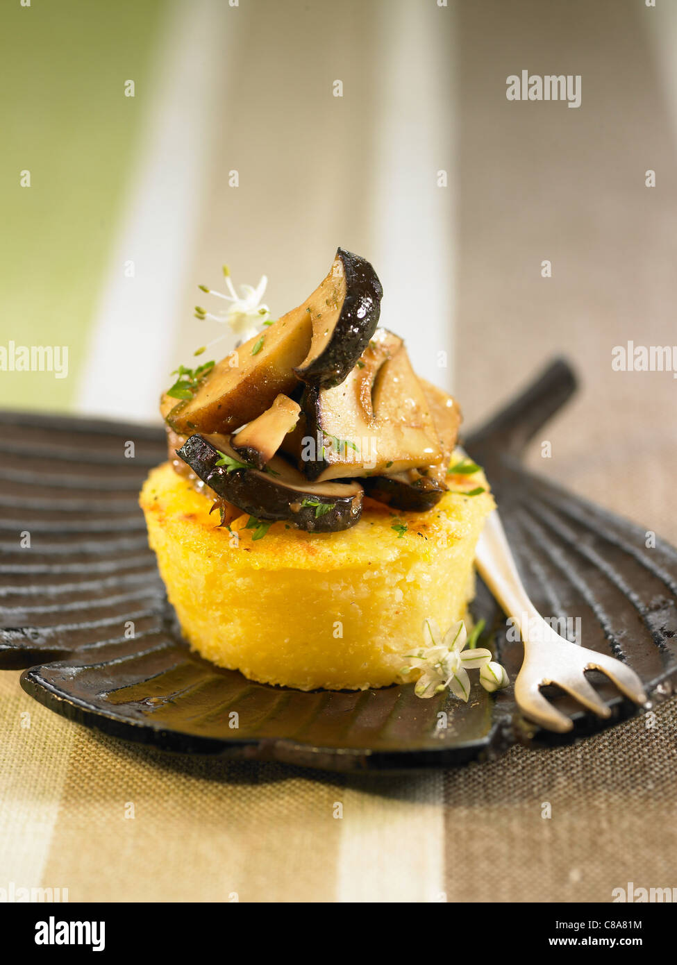 Individual mushroom hi-res stock photography and images - Alamy