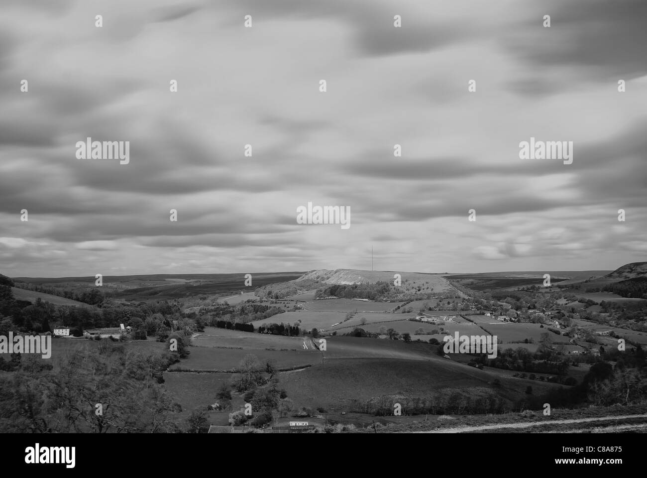 Typical landscape in Yorkshire Dales National Park in Great Britain ...