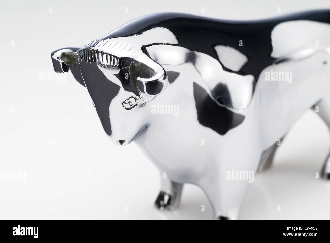 Bull trading hi-res stock photography and images - Alamy