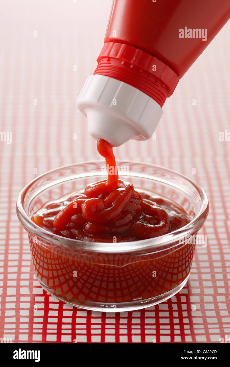 Ketchup ramekin hi-res stock photography and images - Alamy