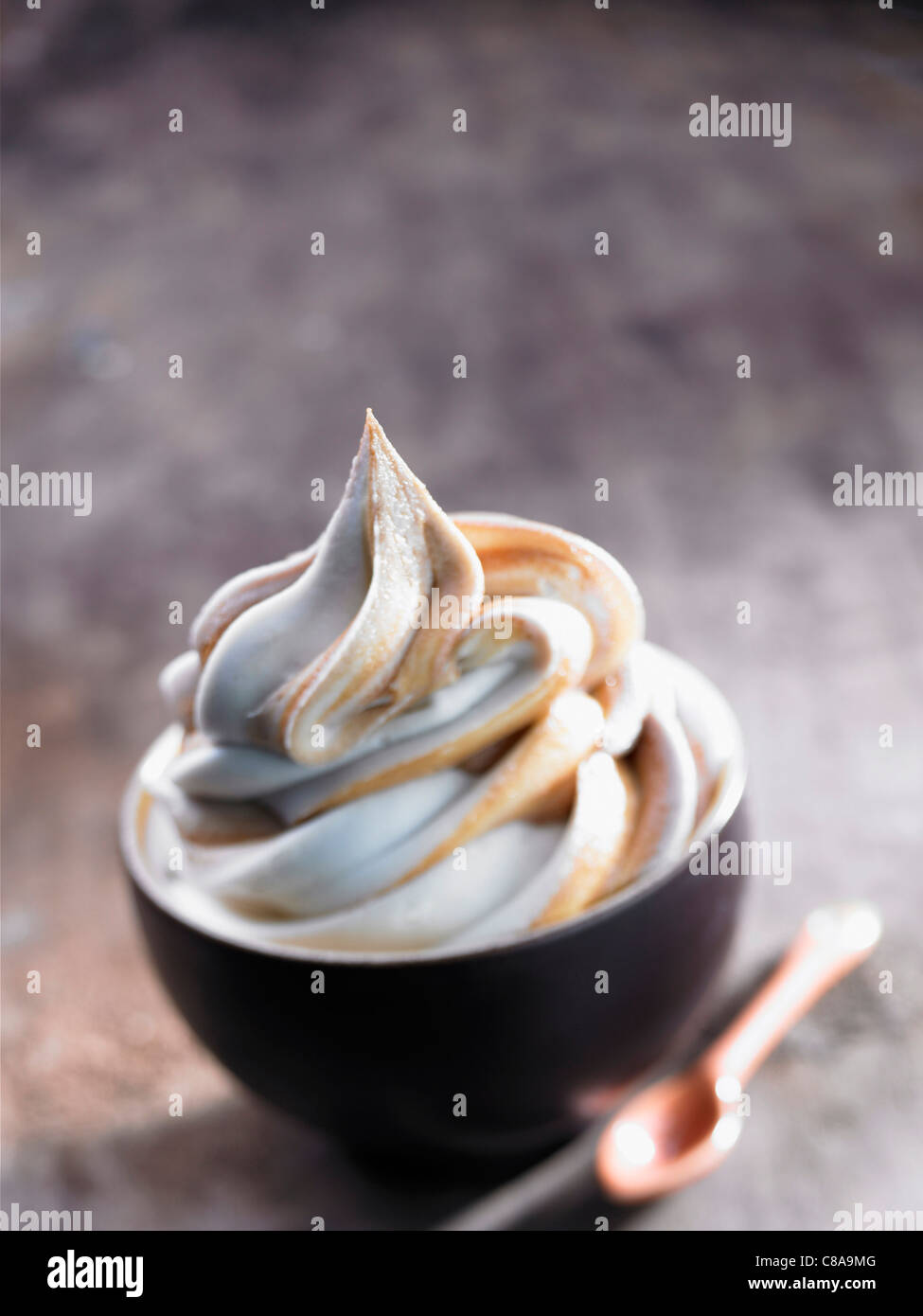 Sundae style hi-res stock photography and images - Alamy