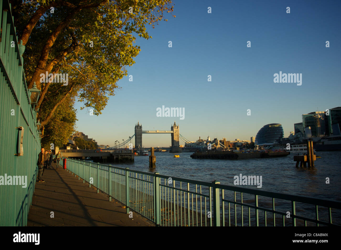 The Thames path towards Tower Bridge Stock Photo - Alamy