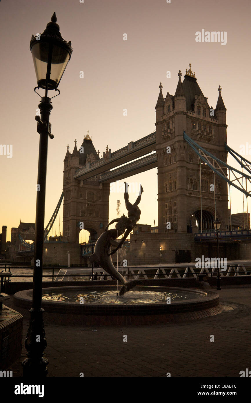 Tower Bridge at dusk, London Stock Photo - Alamy Tower Bridge at dusk, London Stock Photo - Alamy