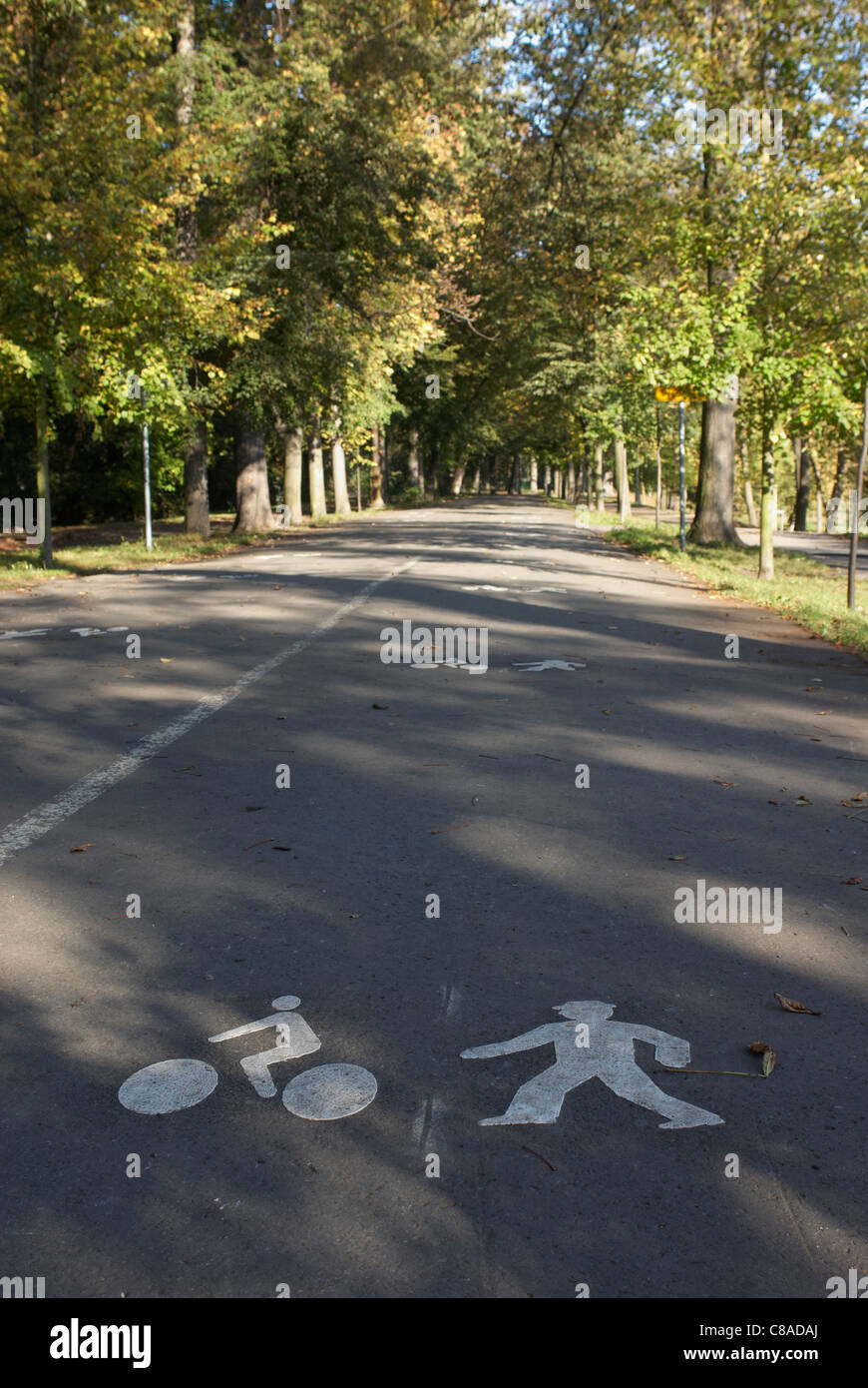 Pedestrian and cycling route hi-res stock photography and images - Alamy