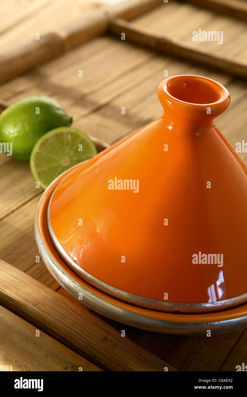 Tajine hi-res stock photography and images - Alamy