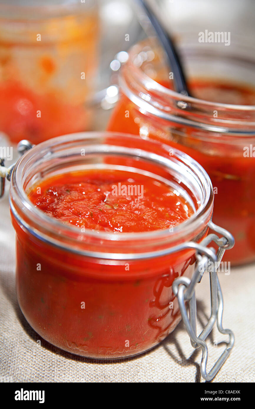 Jar of tomato pulp Stock Photo - Alamy