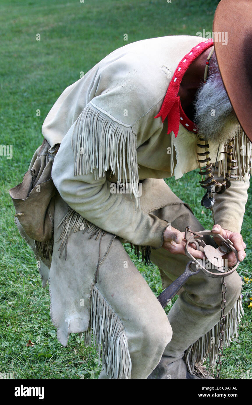 Early man hunting animals hi-res stock photography and images - Alamy