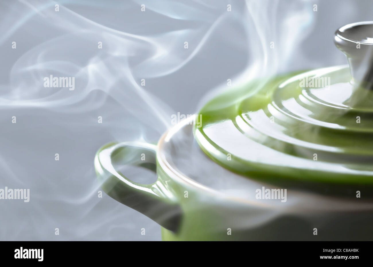 Steam coming out of a casserole dish Stock Photo - Alamy