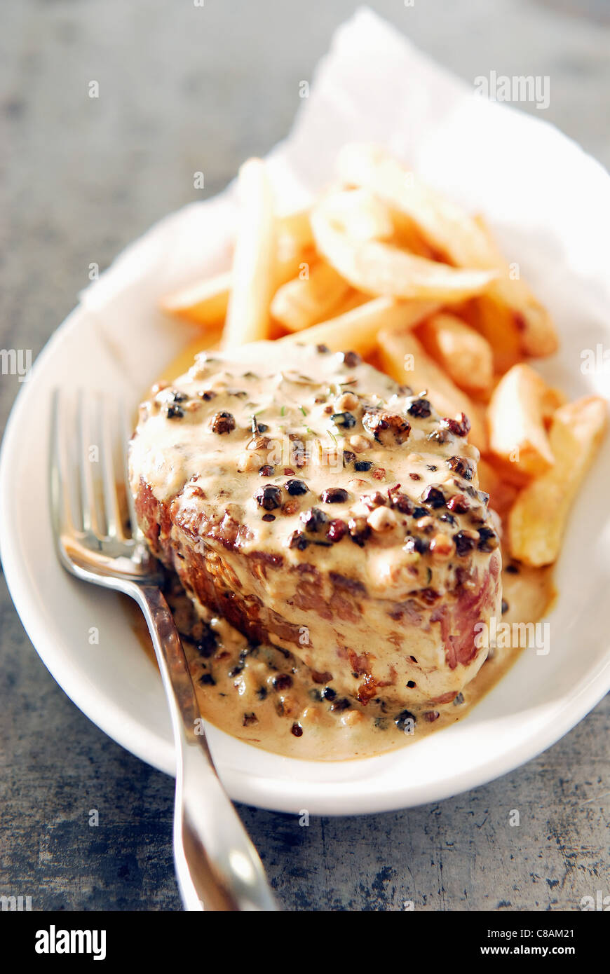 Beef and chips hi-res stock photography and images - Alamy