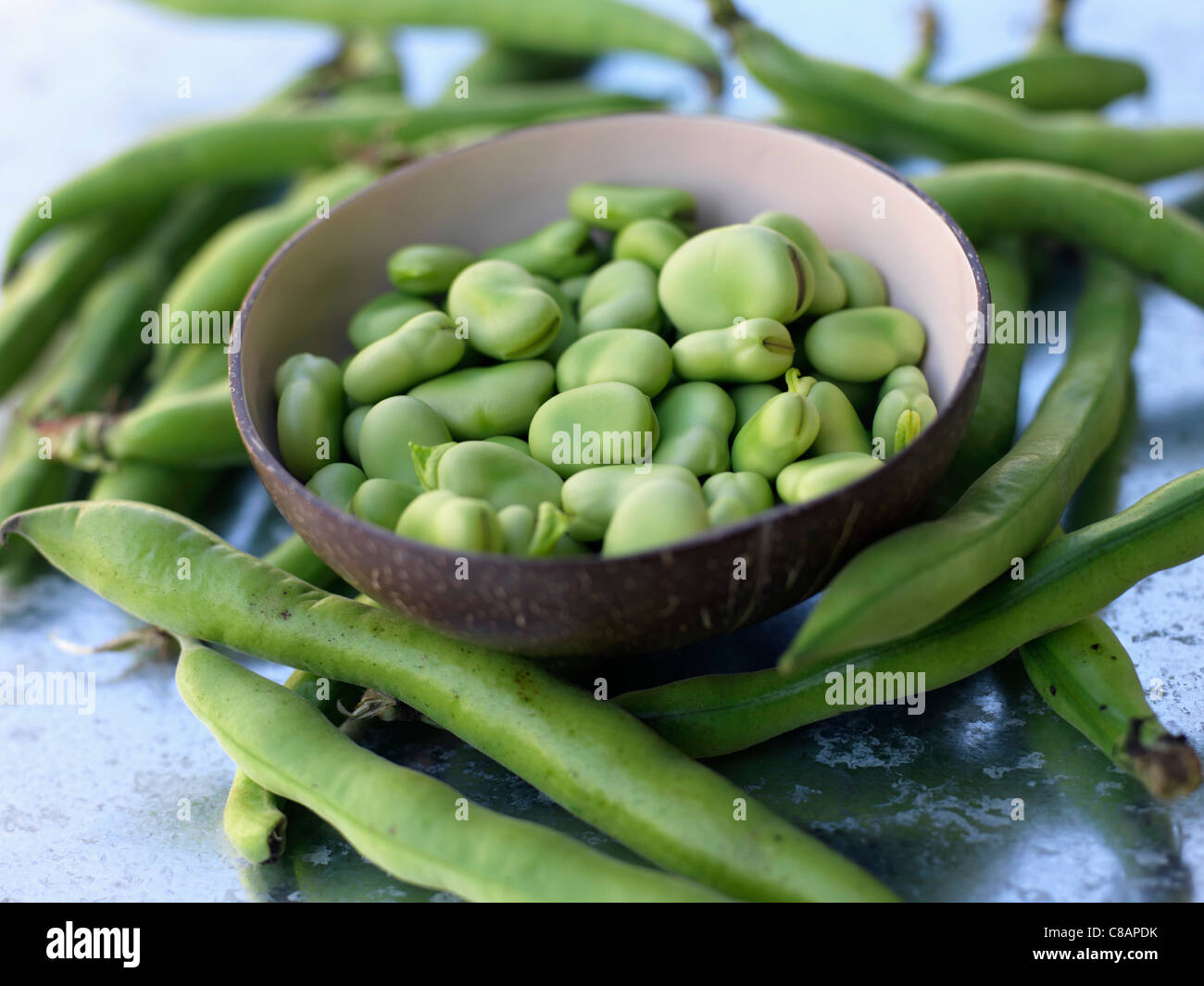 Broad beans hi-res stock photography and images - Alamy