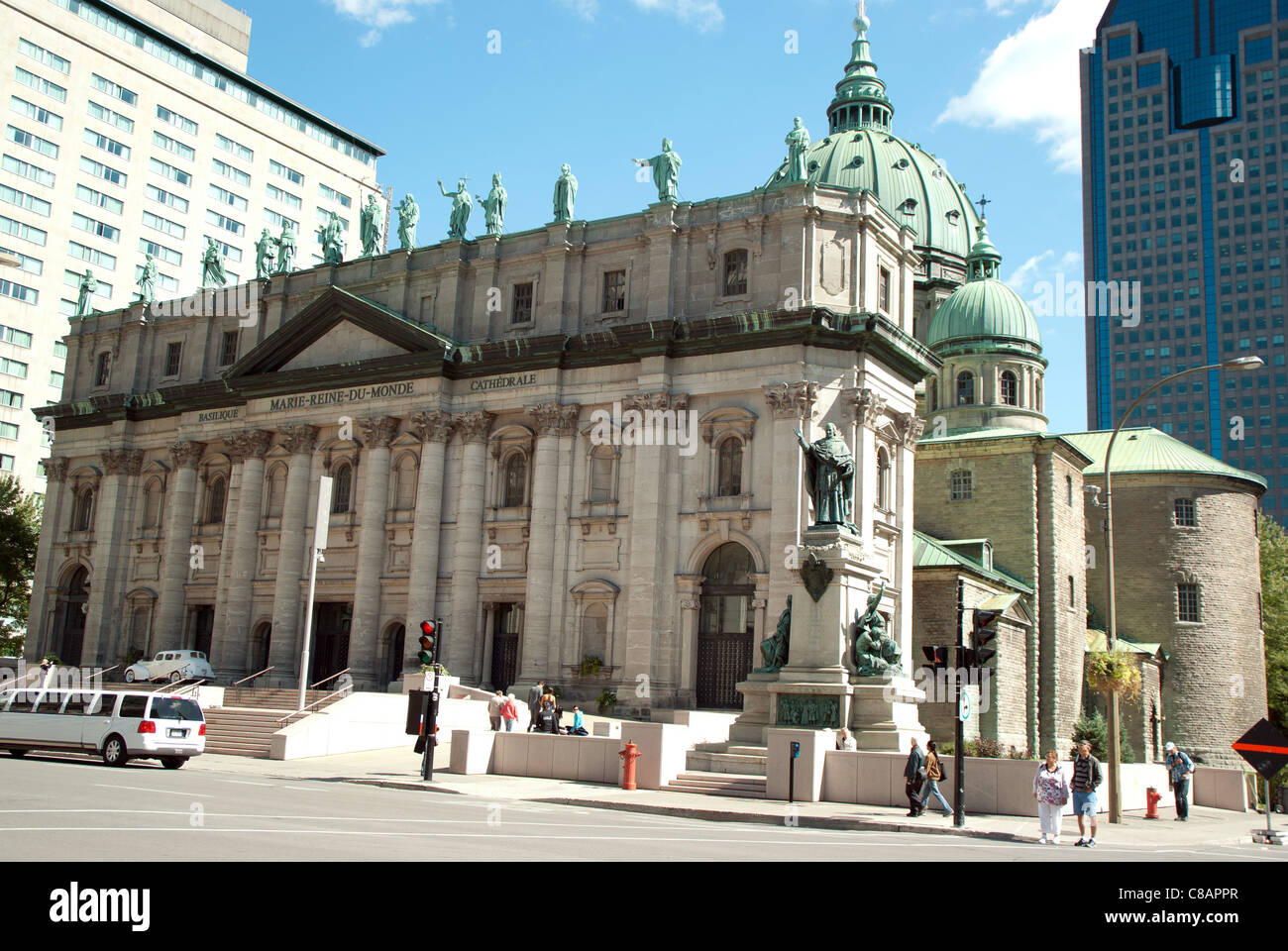 Marie Reine du Monde Cathedral Basilique, Montreal, Quebec, Canada ...