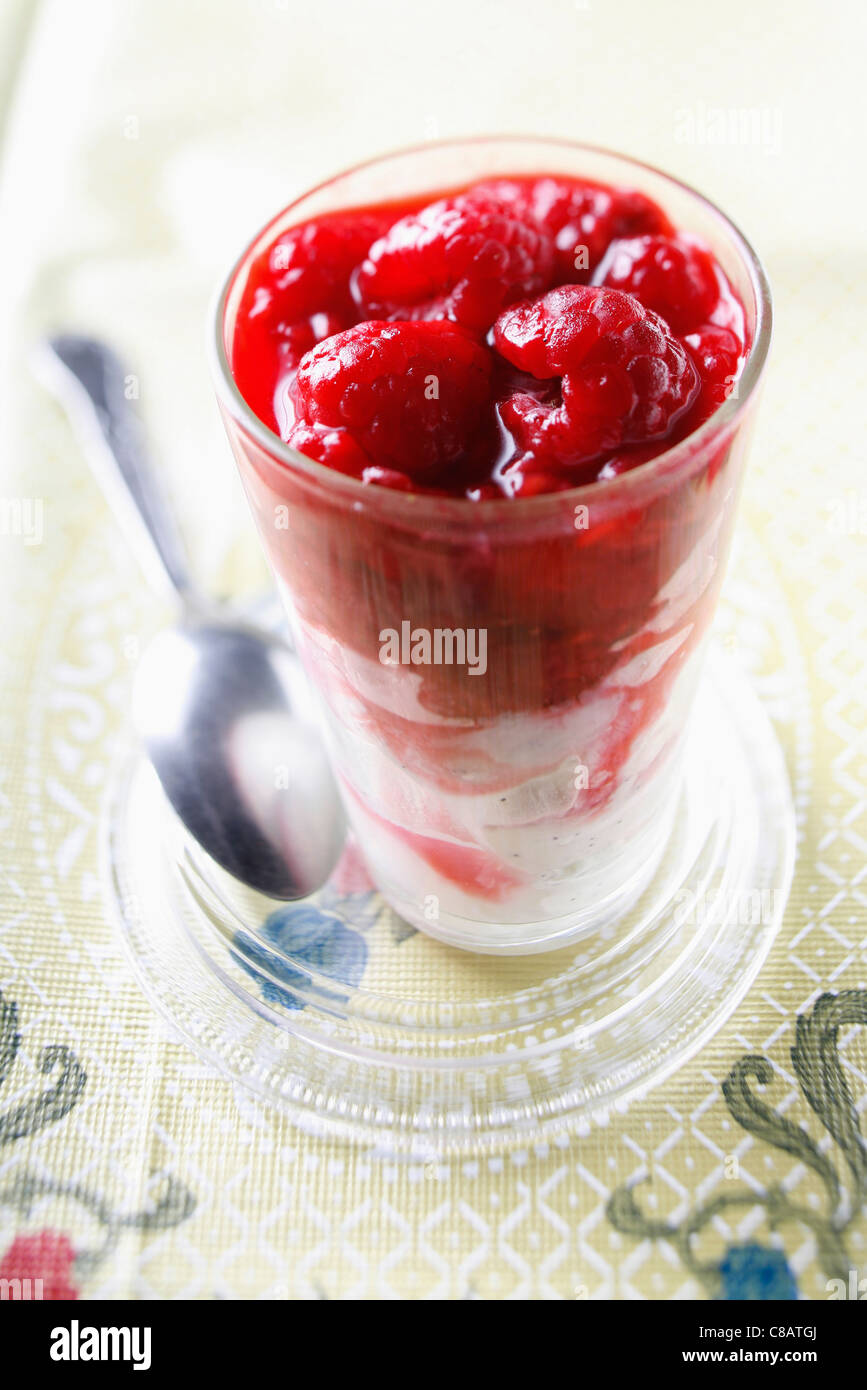 White mascarpone hi-res stock photography and images - Alamy