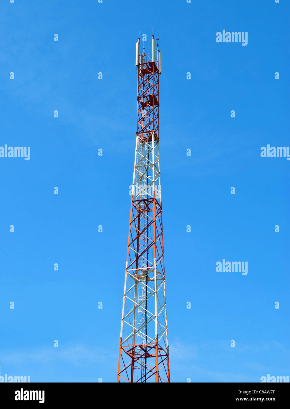 Cell phone tower hi-res stock photography and images - Alamy