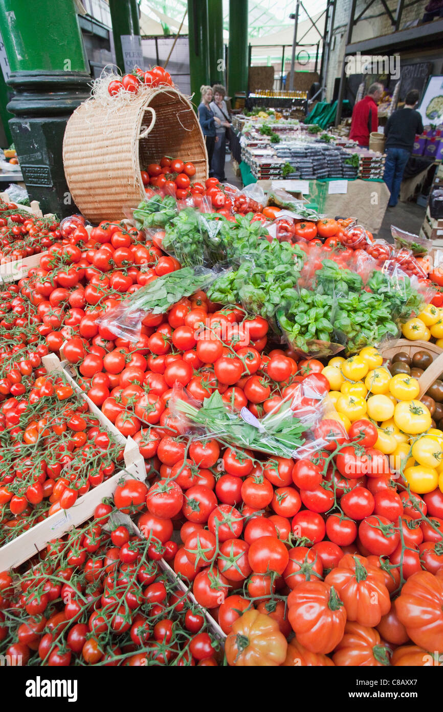 England, London, Southwark, Borough Market, Vegetable Stall, Tomato ...