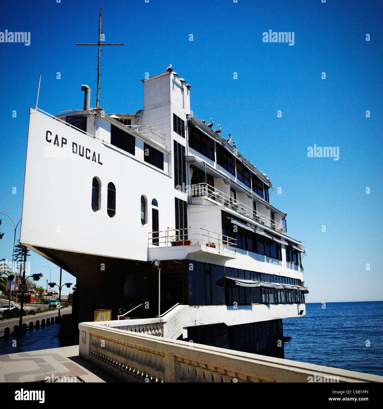 Hotel restaurant in ship cap hi-res stock photography and images - Alamy