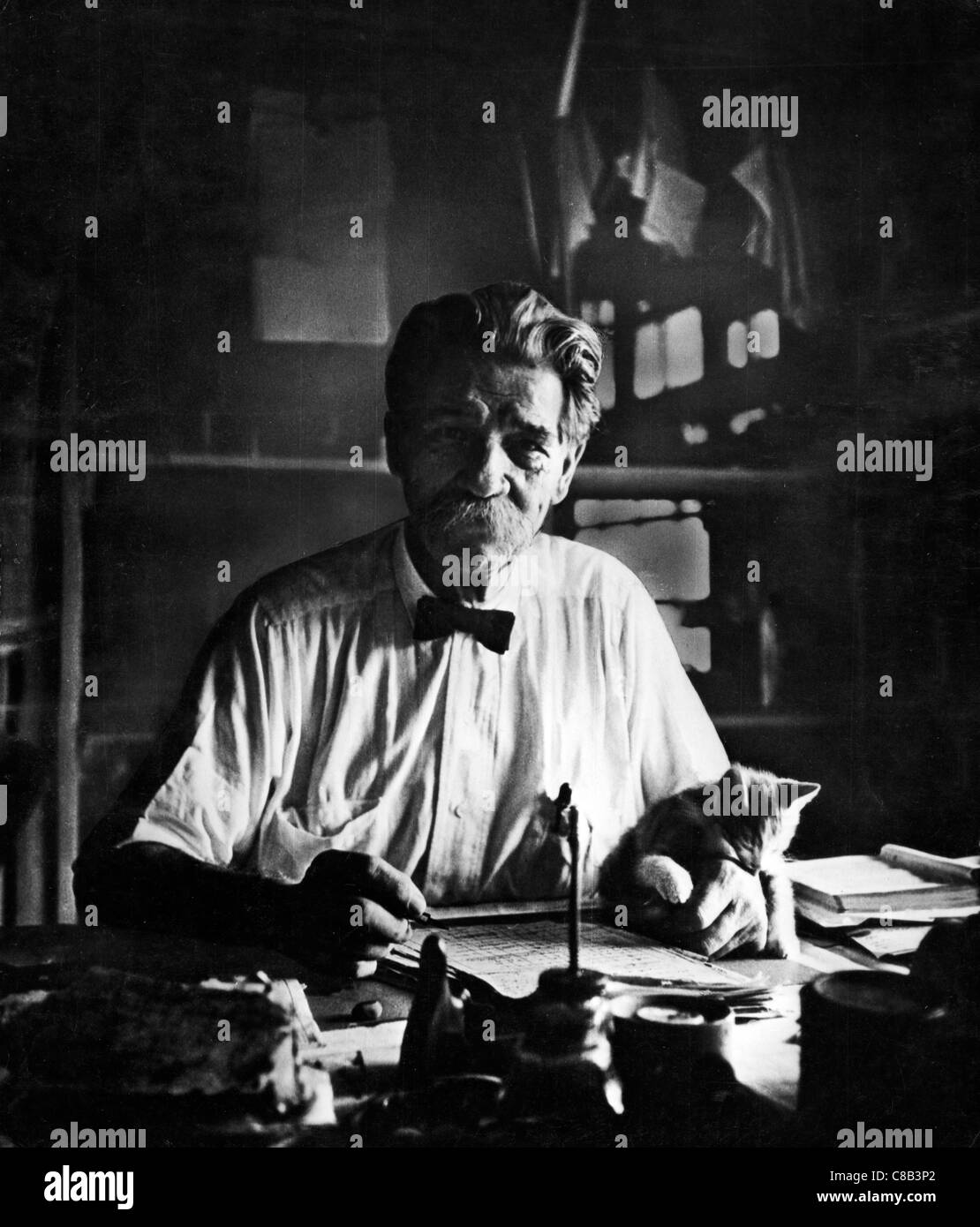 Albert schweitzer hi-res stock photography and images - Alamy