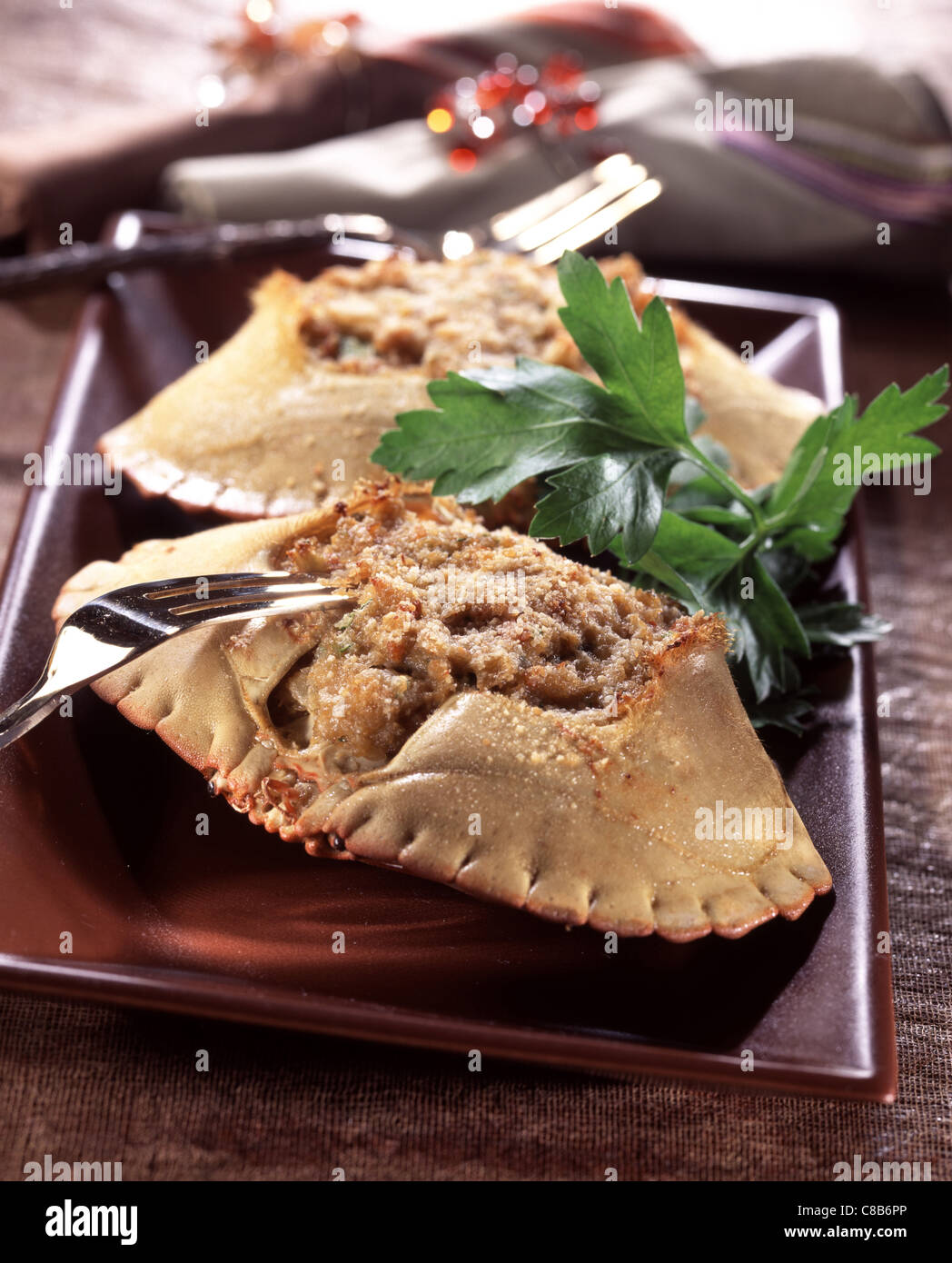 Crab stuffing hi-res stock photography and images - Alamy