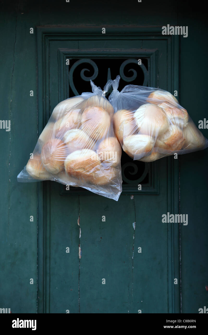 Bread delivered to a home hi-res stock photography and images - Alamy