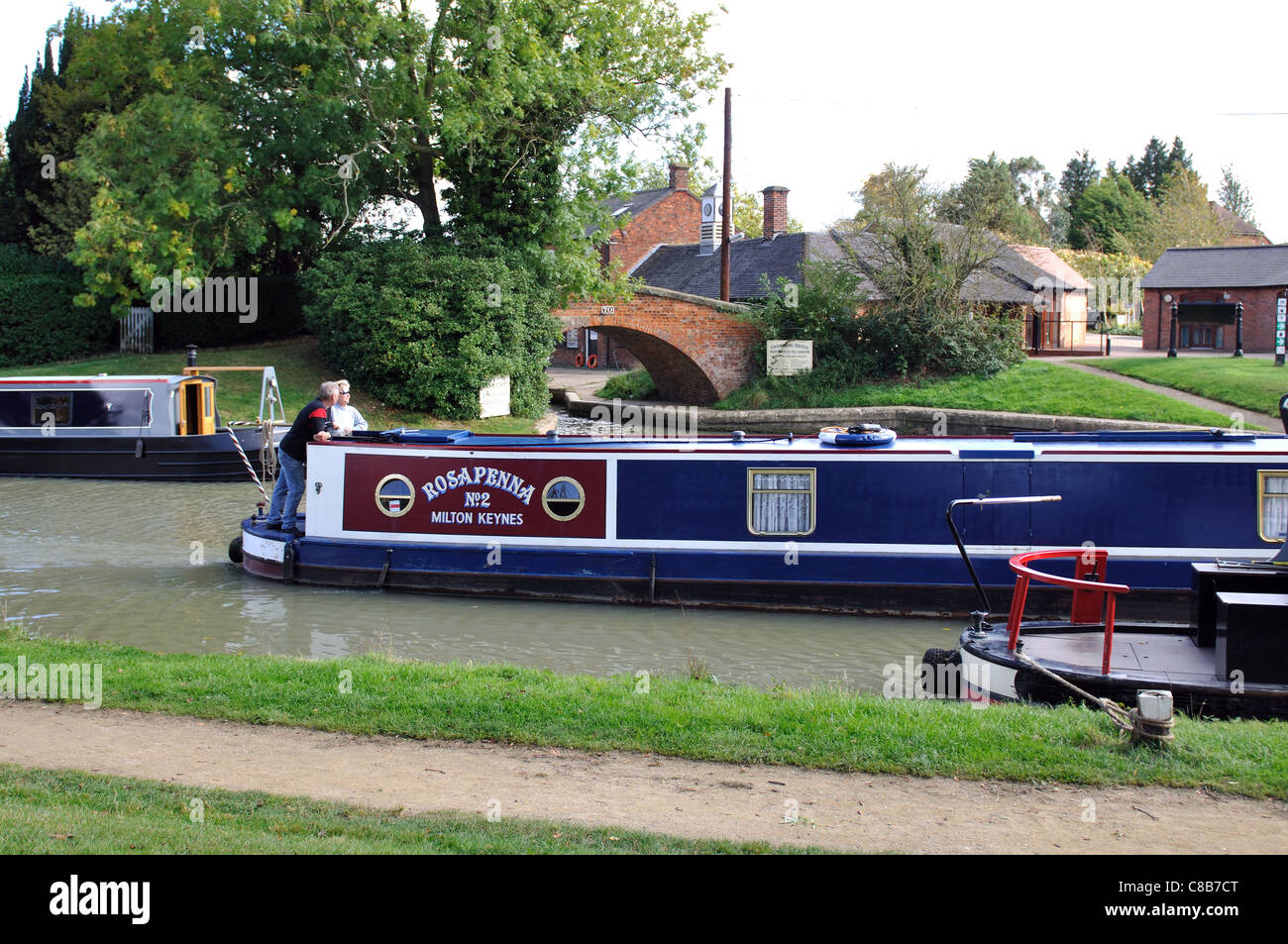 Hillmorton locks oxford canal hi-res stock photography and images - Alamy