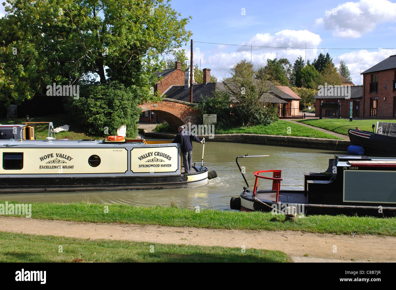 Hillmorton locks oxford canal hi-res stock photography and images - Alamy