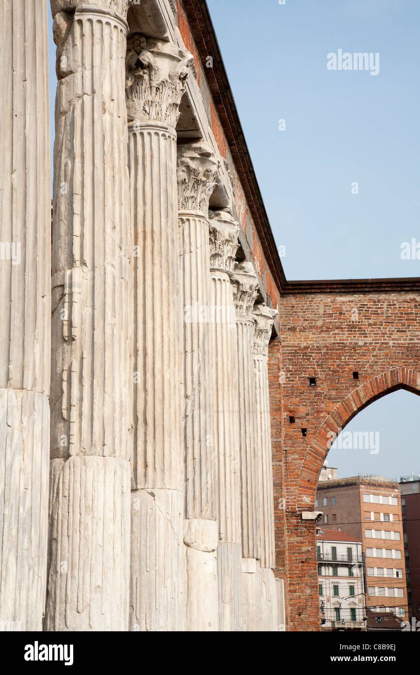 Column rome hi-res stock photography and images - Alamy