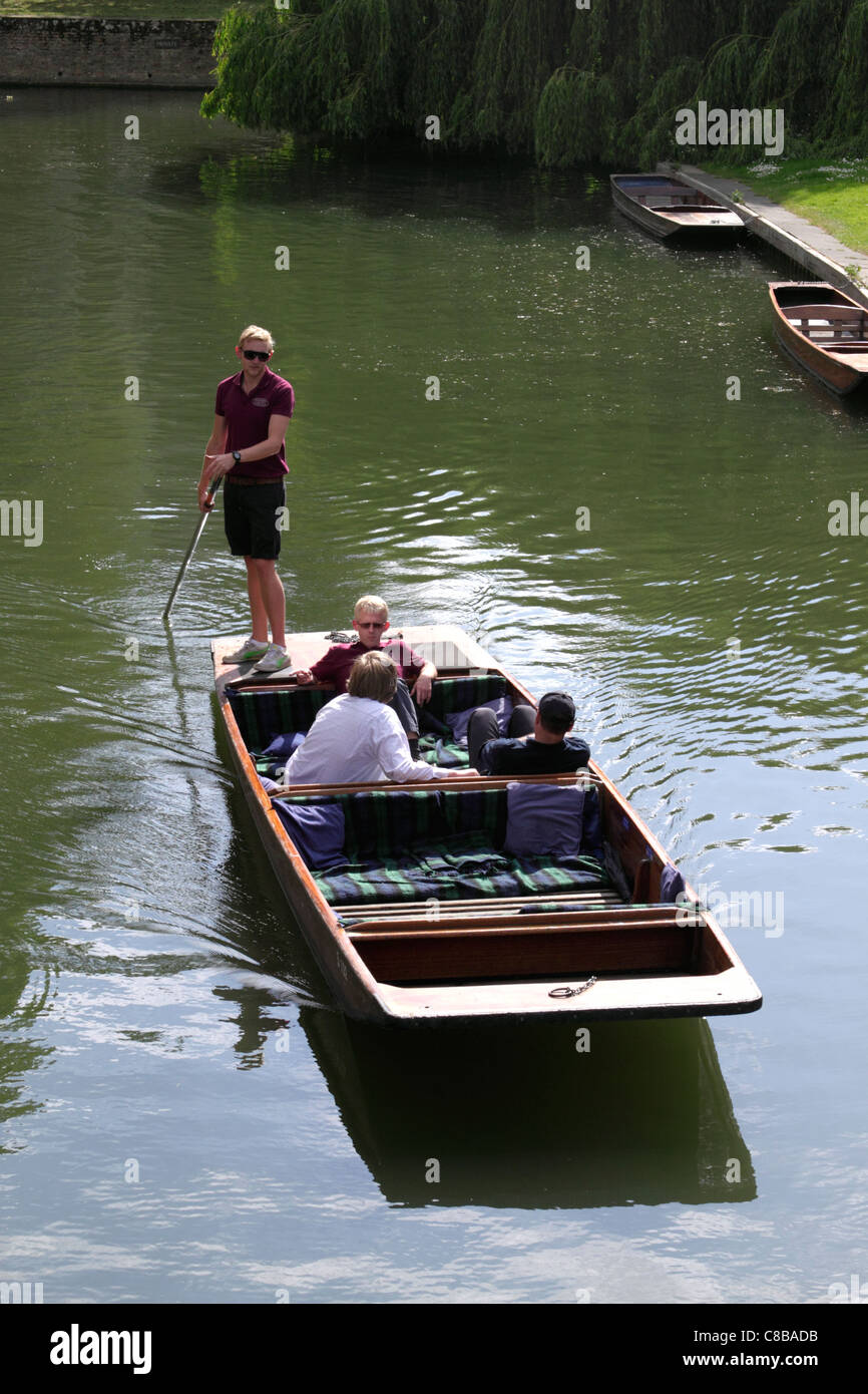 Punting on the River Cam Cambridge view from Magdalene Bridge Stock ...