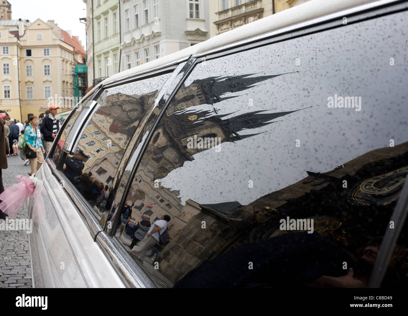 Limousine window hi-res stock photography and images - Alamy
