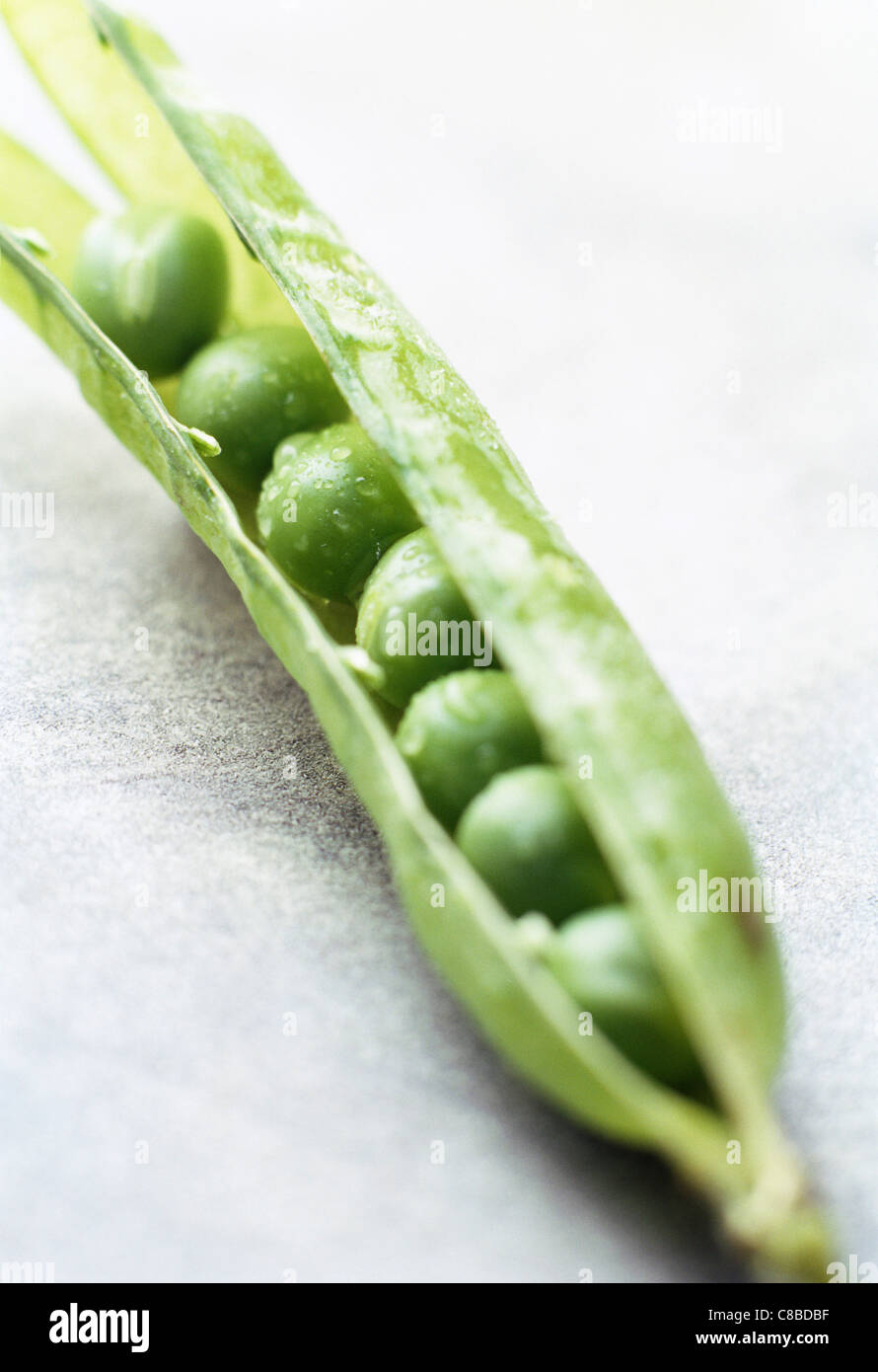 peas in the pod Stock Photo - Alamy