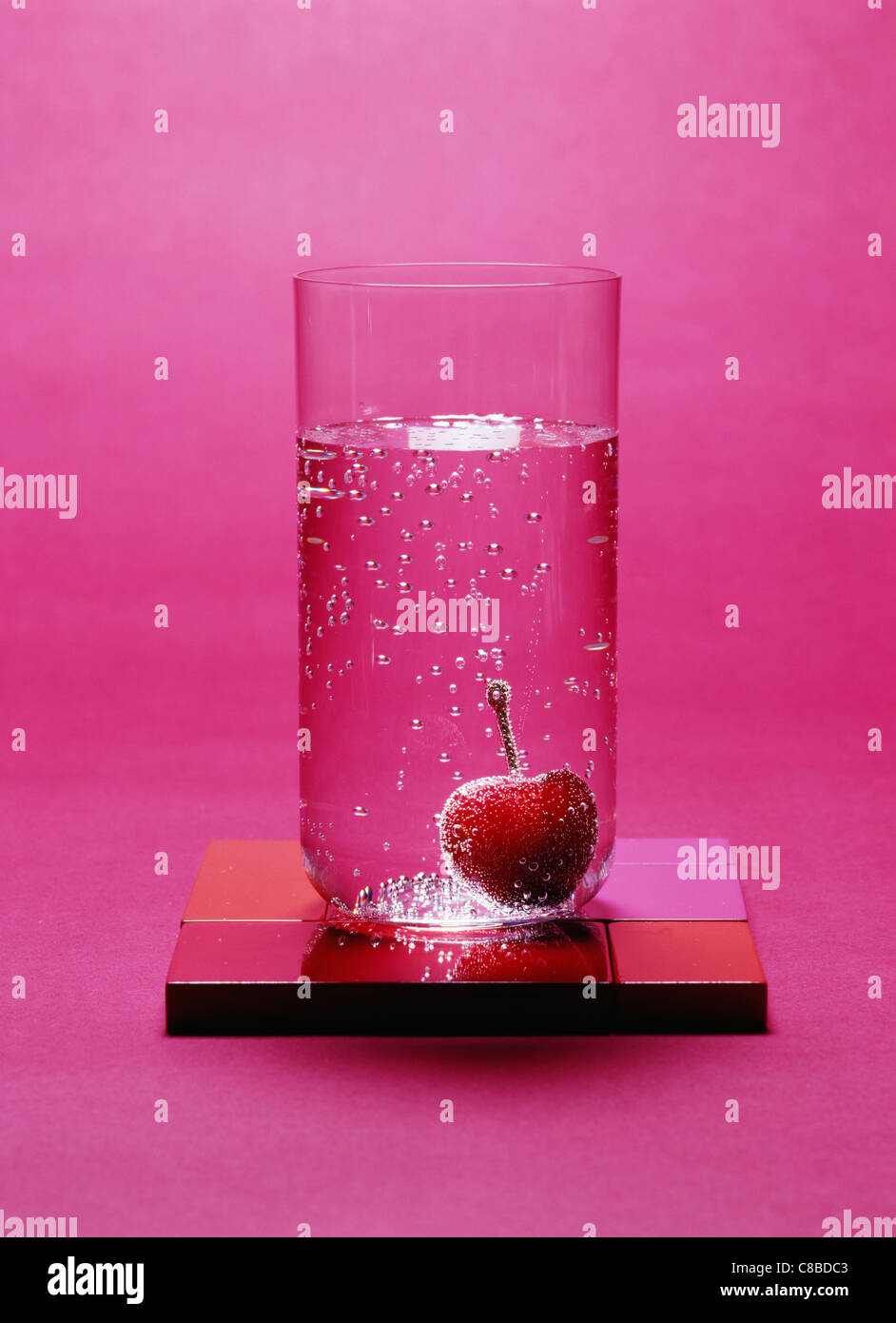 glass of fizzy water Stock Photo - Alamy