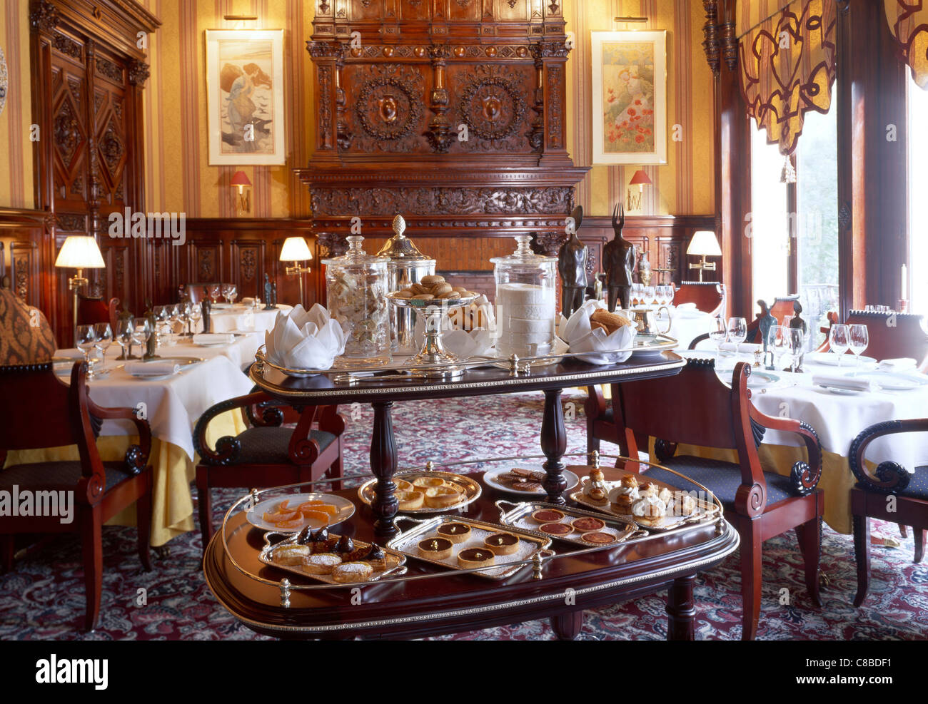 Ducasse Restaurant High Resolution Stock Photography and Images - Alamy
