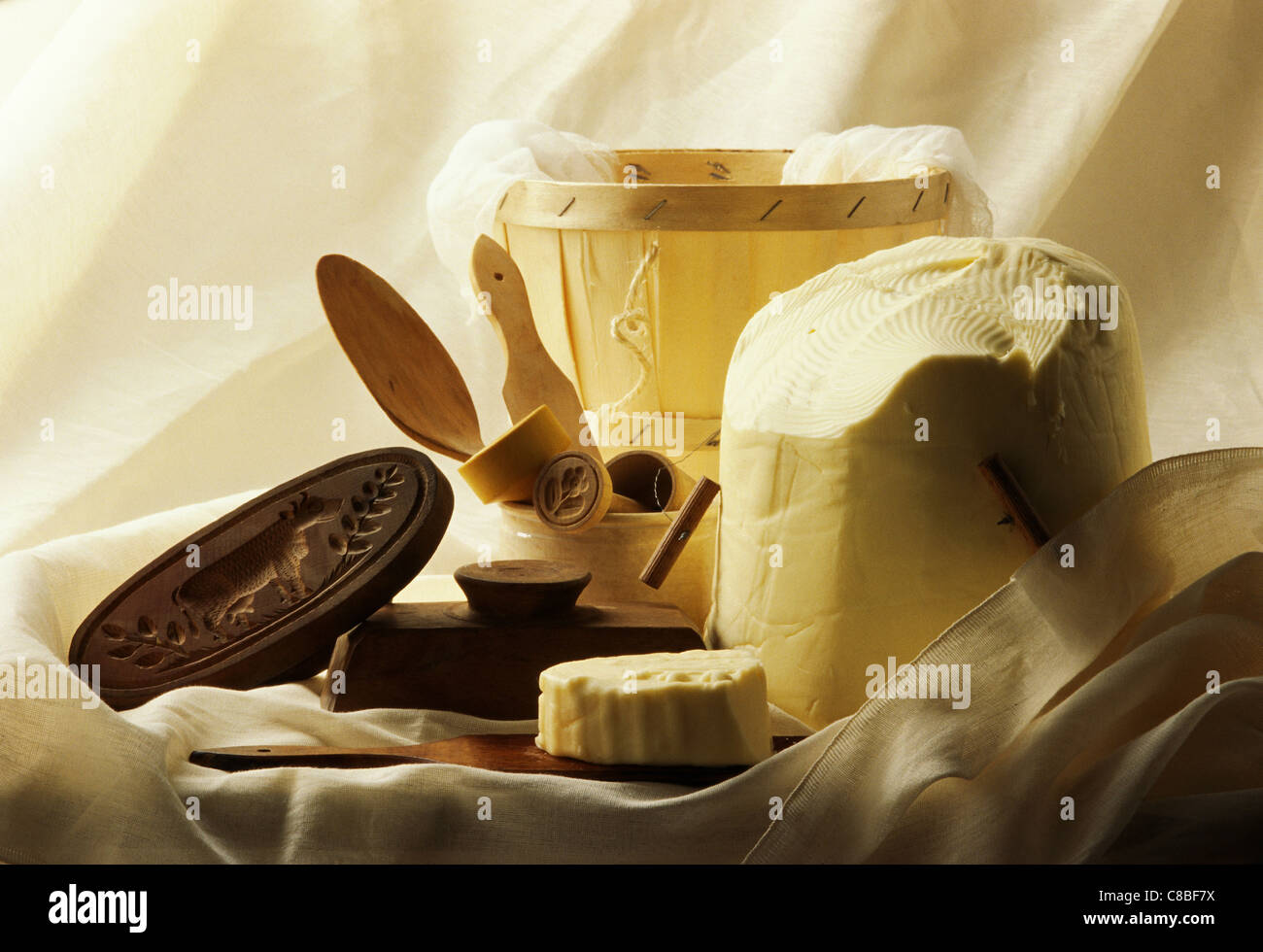 Butter bucket hi-res stock photography and images - Alamy