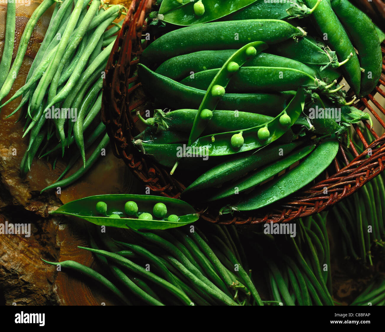 string beans and peas Stock Photo - Alamy