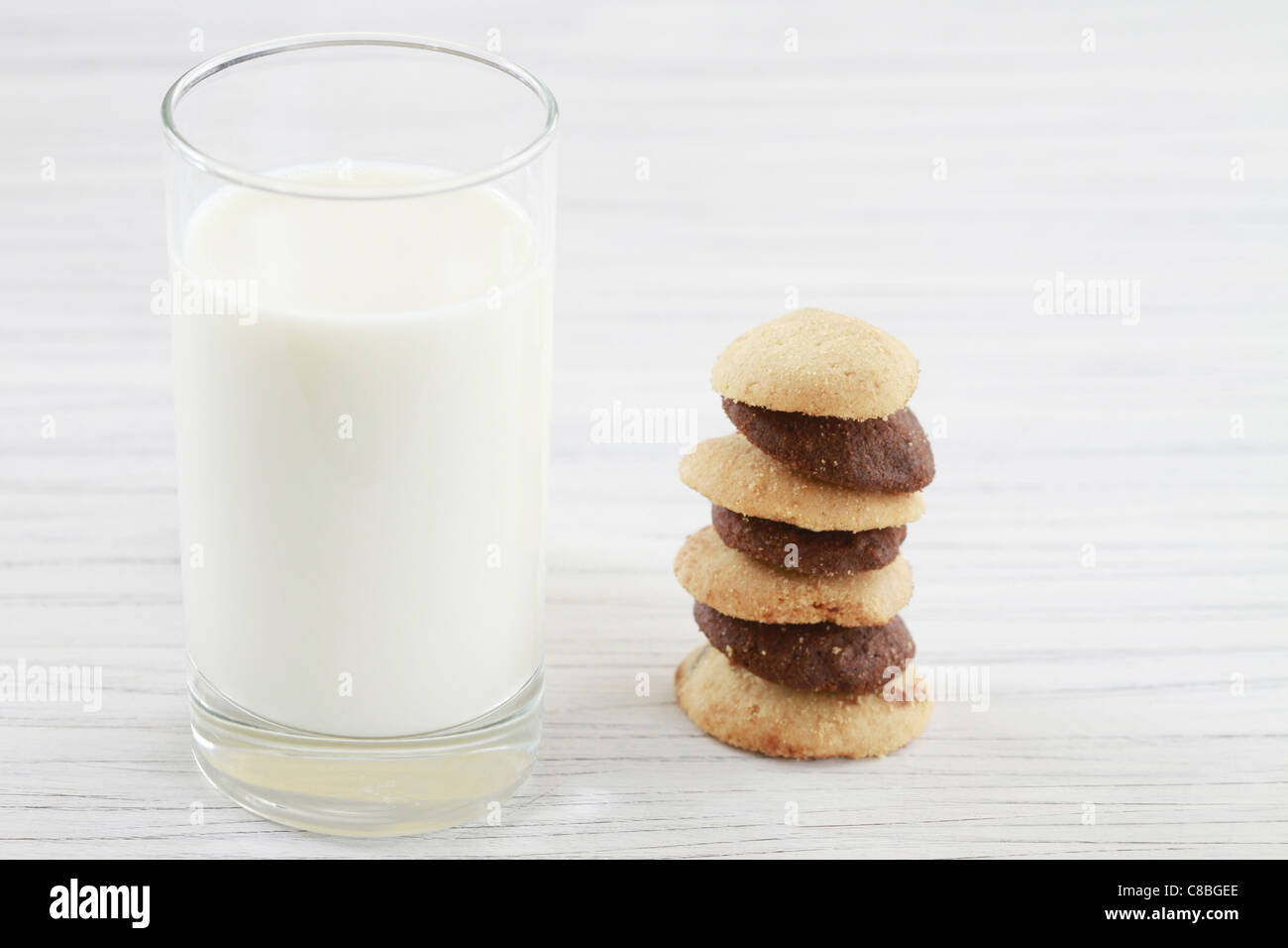Milk and Cookies Stock Photo - Alamy
