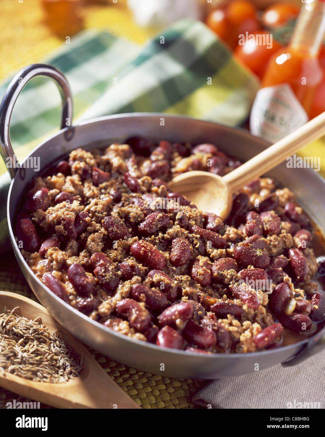 Frying pan chili con hi-res stock photography and images - Alamy